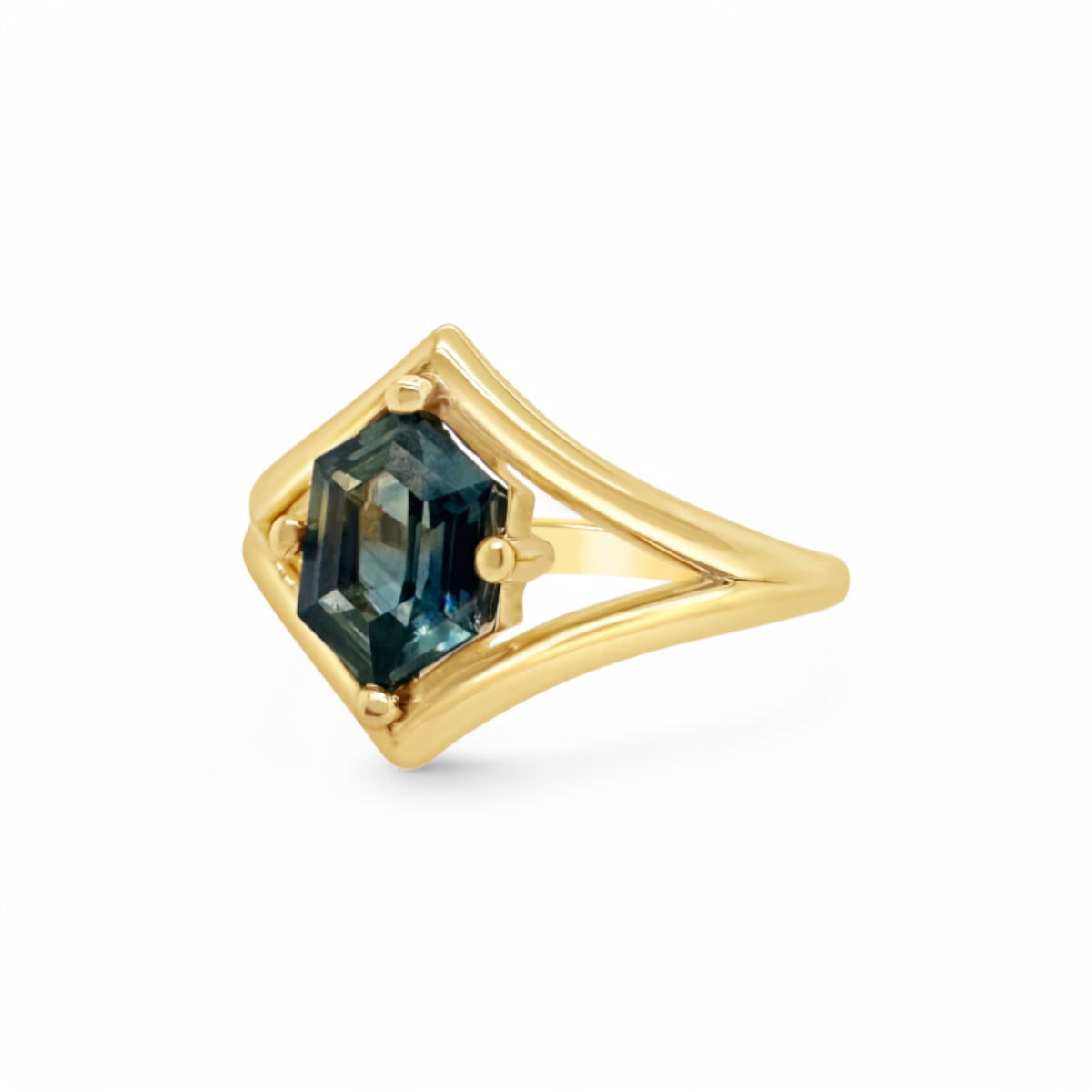 Tri-Color Hexagon Sapphire Chevron Ring – CJ Inc.